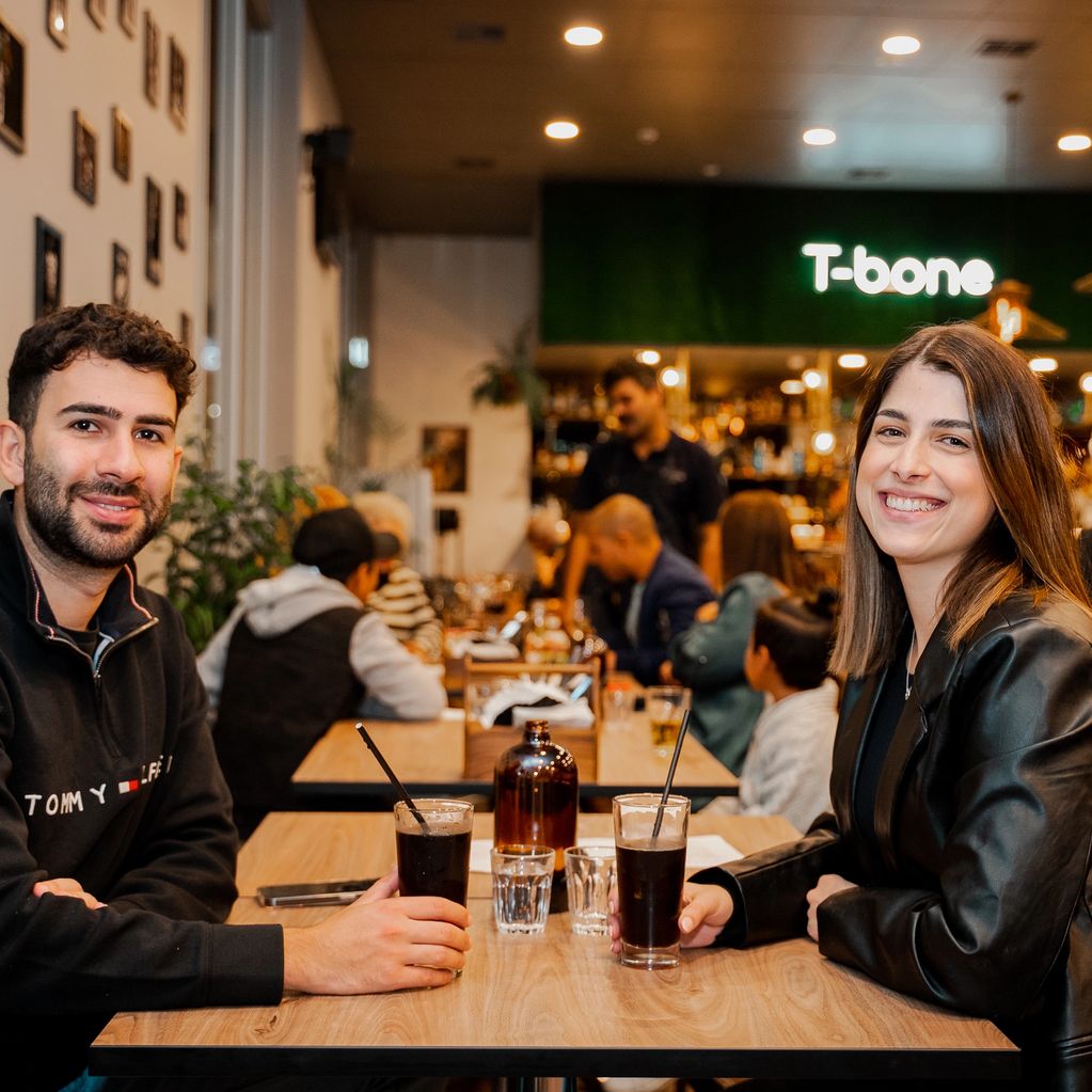 T-bone - Coombs Pub, Local Pub